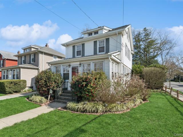262 Floral Blvd, Floral Park, NY 11001 | MLS #980793