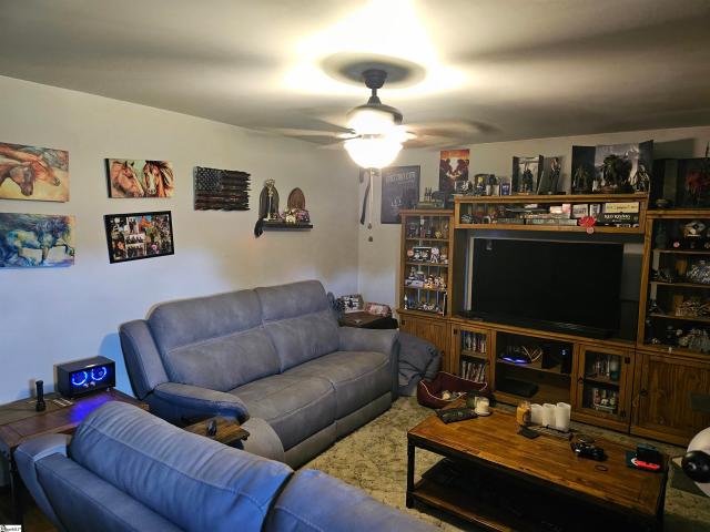 262 Hampshire Drive