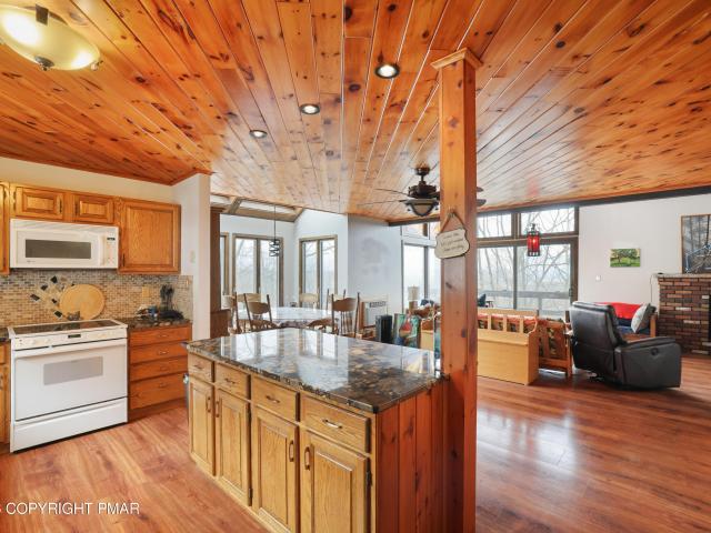 262 Overlook Way, Tannersville, PA 18372 | MLS #PM 139026