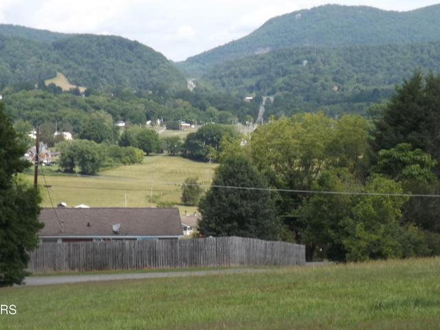 262 OXFORD Circle
