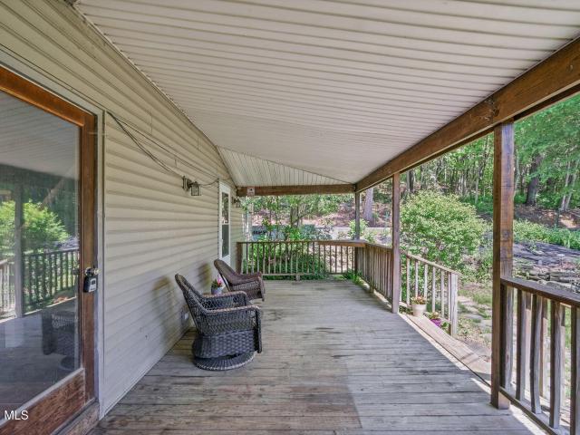 262 Lake Road