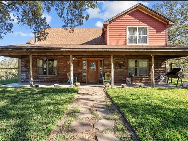 262 N Cheyenne Trl, Springtown, TX 76082