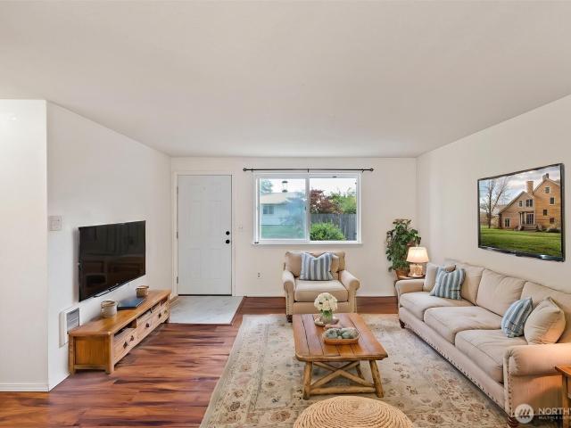 262 NE Bryan Lane