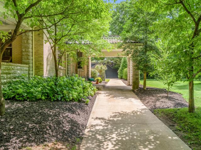 262 S Ashland Avenue