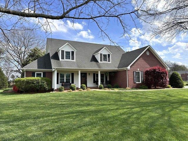 262 Southwind Dr, Bowling Green, KY 42104