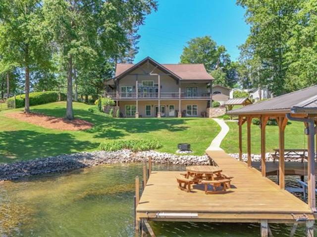 262 Poinsettia Pl S, Sparta, GA 31087