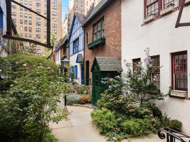 262 West 95th Street, Unit 2/3