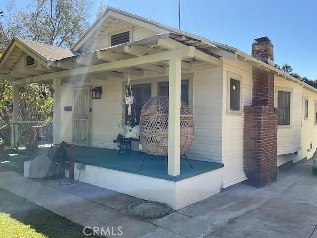 262 Thorne St, Los Angeles, CA 90042 | MLS #CV26048 | Compass