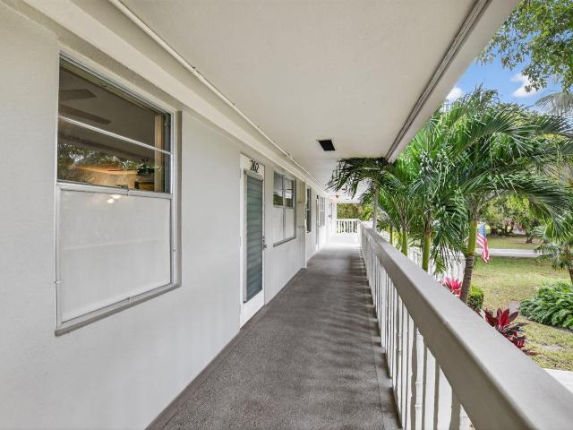 262 Ventnor R, Deerfield Beach, FL 33442 | MLS #R11157
