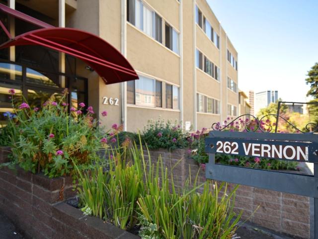 262 Vernon St