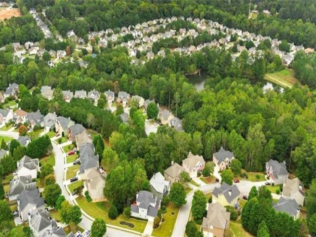 262 Vinings Retreat View