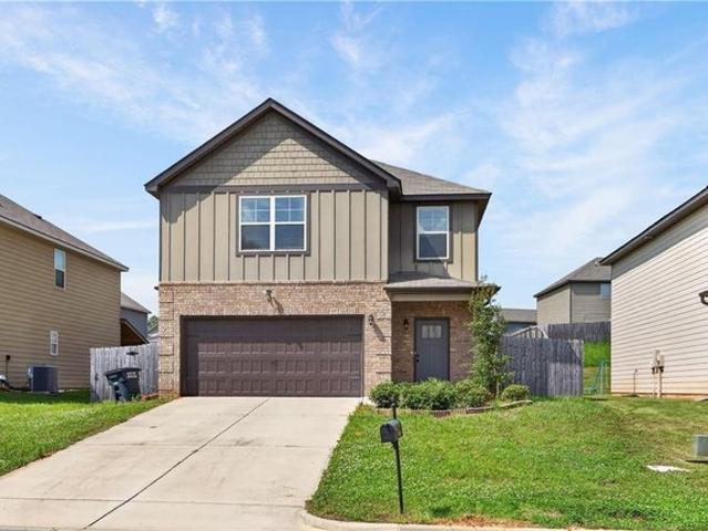 2634 Dunstan Ln, Opelika, AL 36804