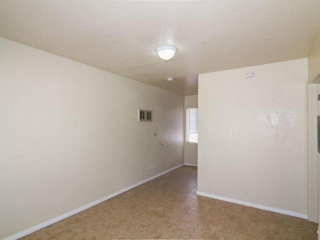 2634 Desert Street # 8
