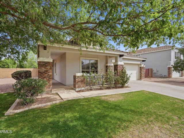 2634 e del rio street
