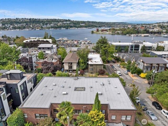 2634 Franklin Ave E Apt 202, Seattle, WA 98102