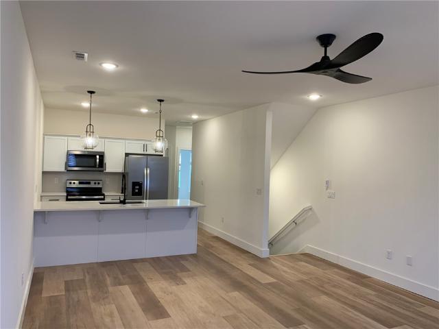 2634 SW Livingston Square 1