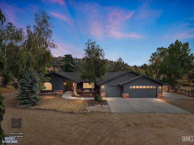 26350 Bear Valley Rd, Tehachapi, CA 93561