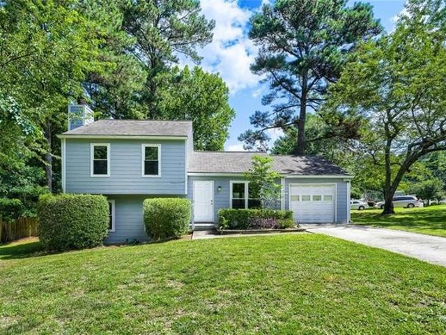 2635 Meadow Bend Ct, Duluth, GA 30096