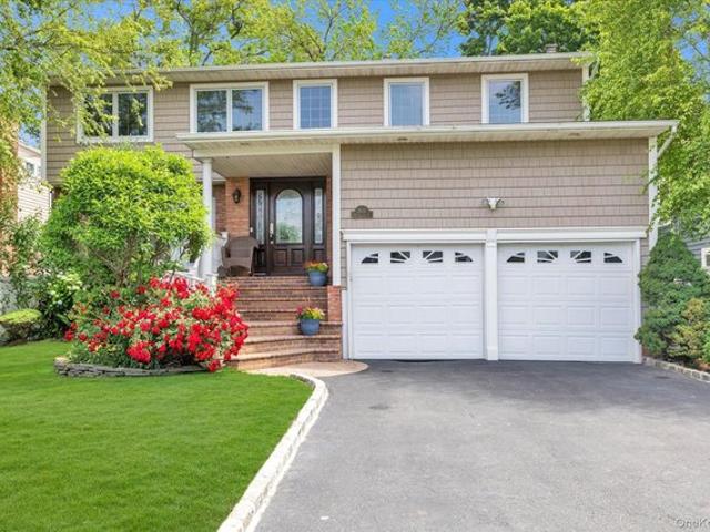 2635 Merrick Ave, Merrick, NY 11566