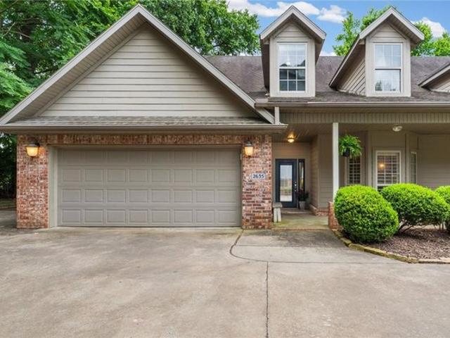 2635 E Neely Pl, Fayetteville, AR 72701