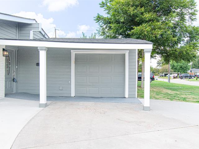 2635 Knotty Oaks Trail