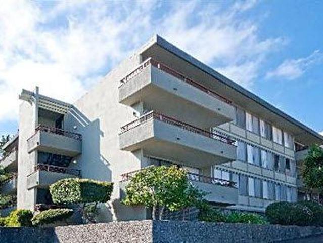 $2635 / 2br 1381ft² Huge 2 bed 2 bath with remodeled kitchen & bath. Pool & Gym/ $350 dep