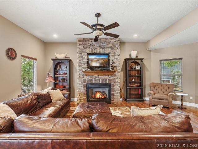 2636 Ozark Isle
