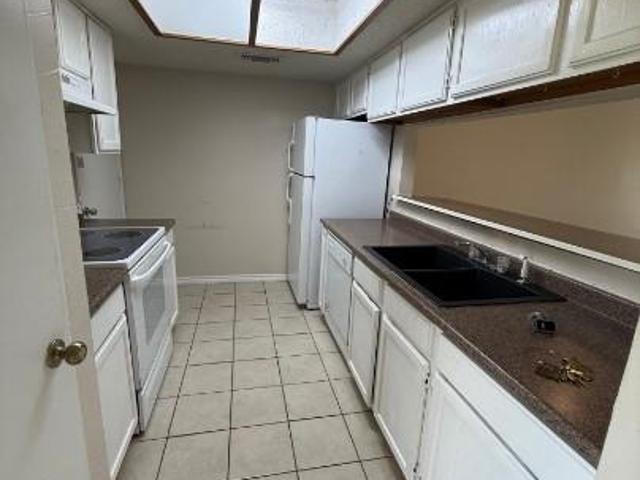 2636 Gwendolyn Ln