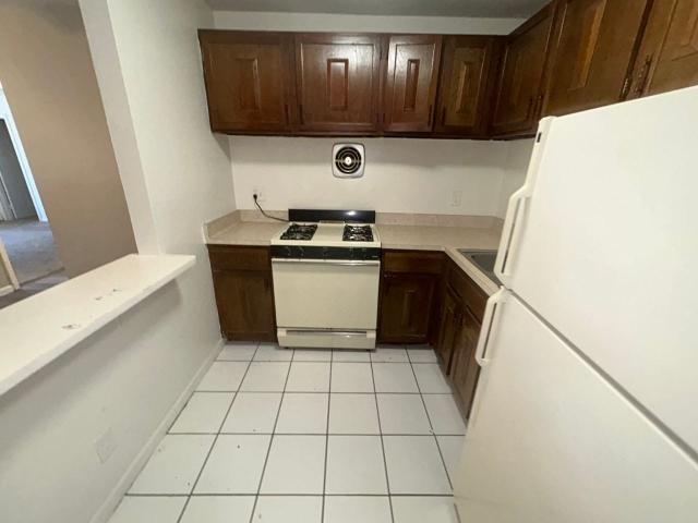 2636 S Logan Ave 2 Bedroom Apartment for Rent at 2636 S Logan Ave, Milwaukee, WI 53207 Bay View