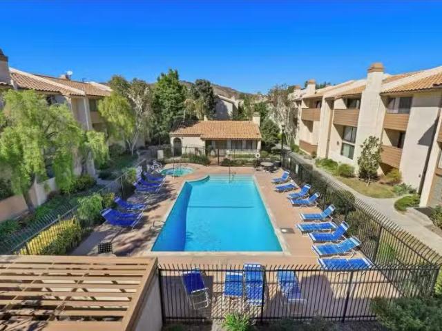 26378 W Plata Ln, Calabasas, CA 91302