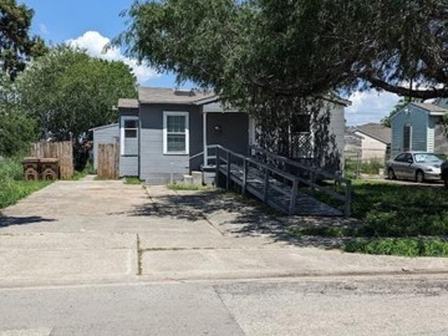 2637 Lynch St, Corpus Christi, TX 78404