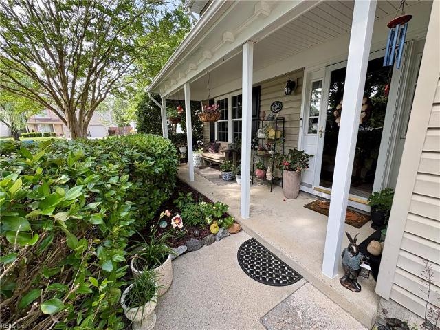 2637 Pender DR
