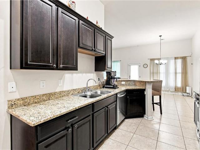 2637 Watergate Way