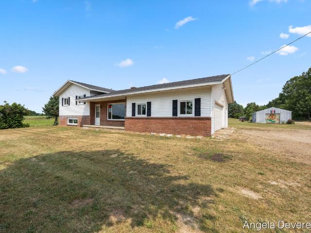 2637 17 Mile Road