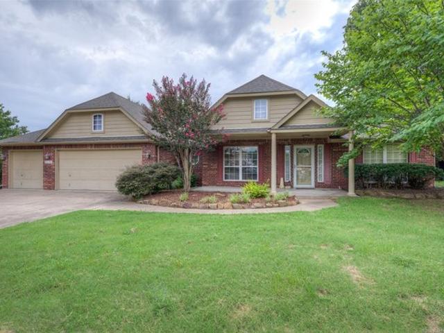 26382 E 111th Ct S, Coweta, OK 74429