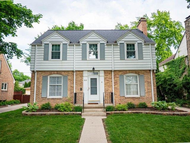2638 N 88th St, Wauwatosa, WI 53226
