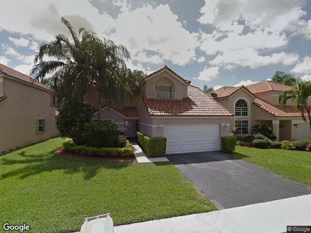 2638 Oak Park Cir, Davie, FL 33328