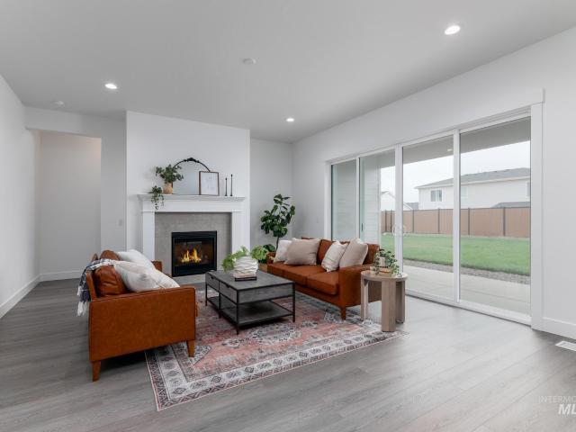 2639 N Silverbell Way