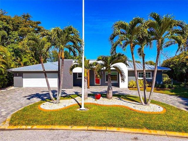 2639 Bougainvillea St, Sarasota, FL 34239