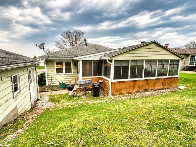 2639 E 44TH Street