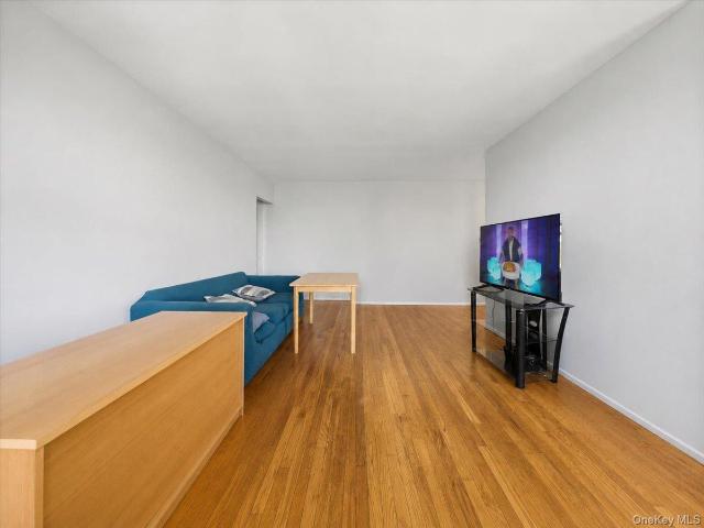 2630 Kingsbridge terrace 3A