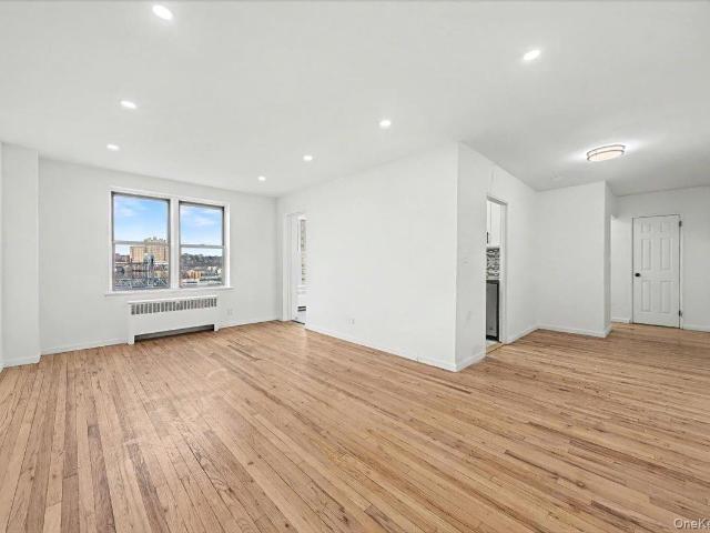 2630 Kingsbridge Terrace 5X
