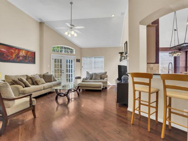 2630 Lakeforest Court