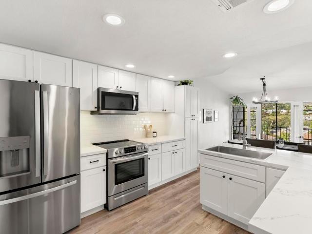 2630 Pirineos Way 13