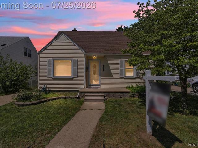 2630 Queen Street