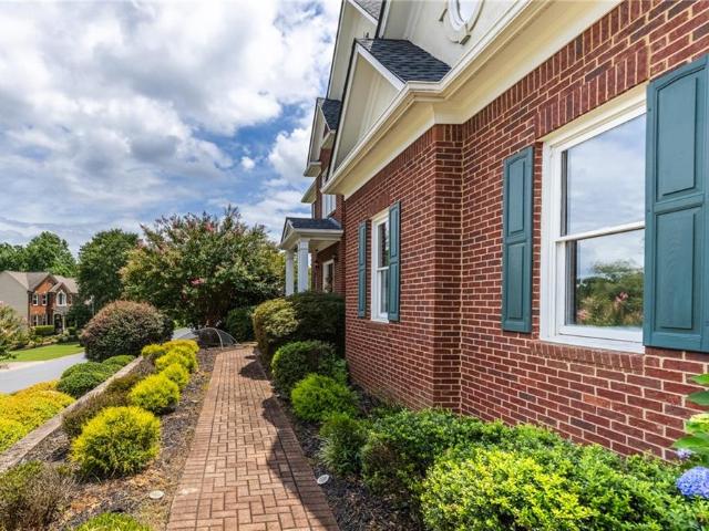 2630 Stonehill Drive