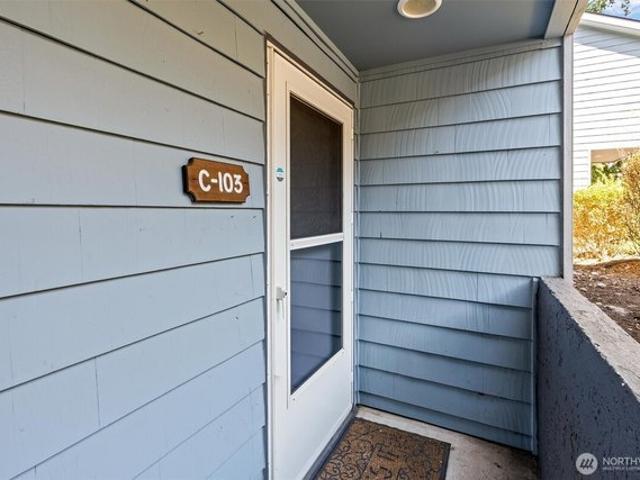 2630 S 226th St Apt C103, Des Moines, WA 98198