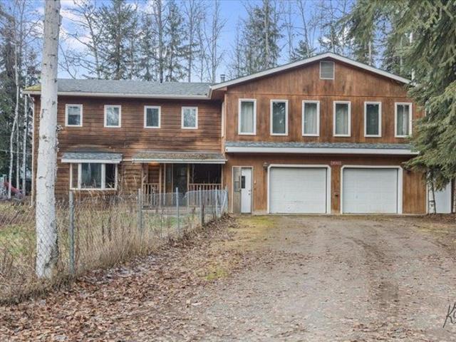 2630 Scotch Pine Dr, North Pole, AK 99705