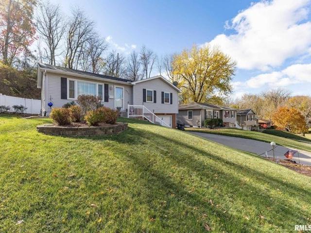 2630 35th Ave, Rock Island, IL 61201