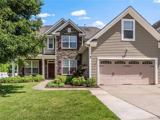 2631 Crosland Hill Dr, Winston Salem, NC 27106